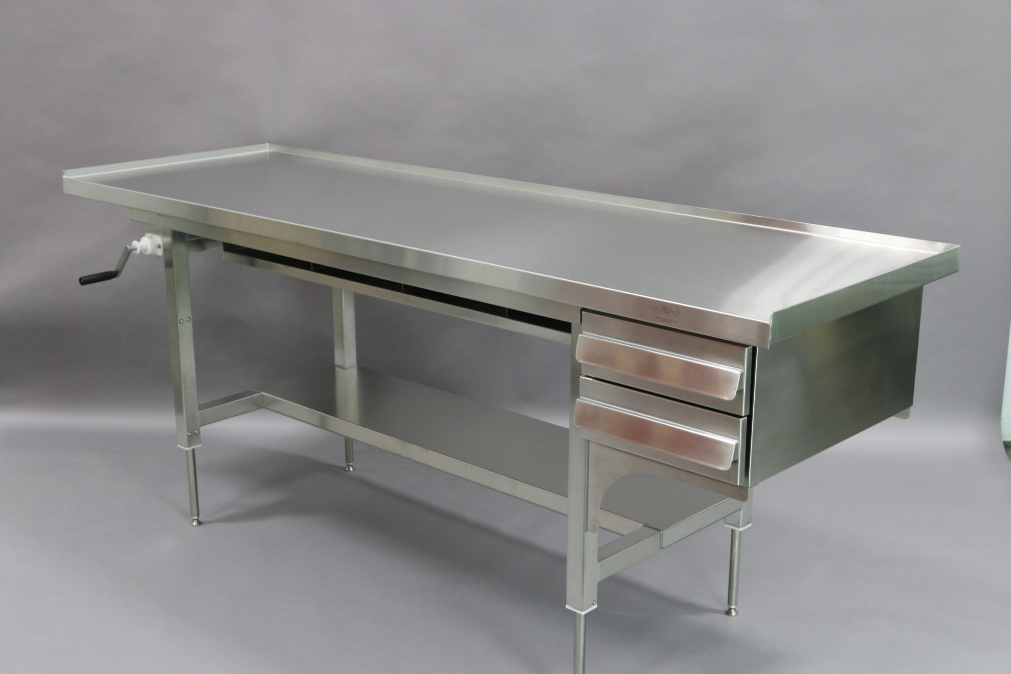 Height Adjustable Ergonomic Cleanroom Tables - Carolina Mechanical ...